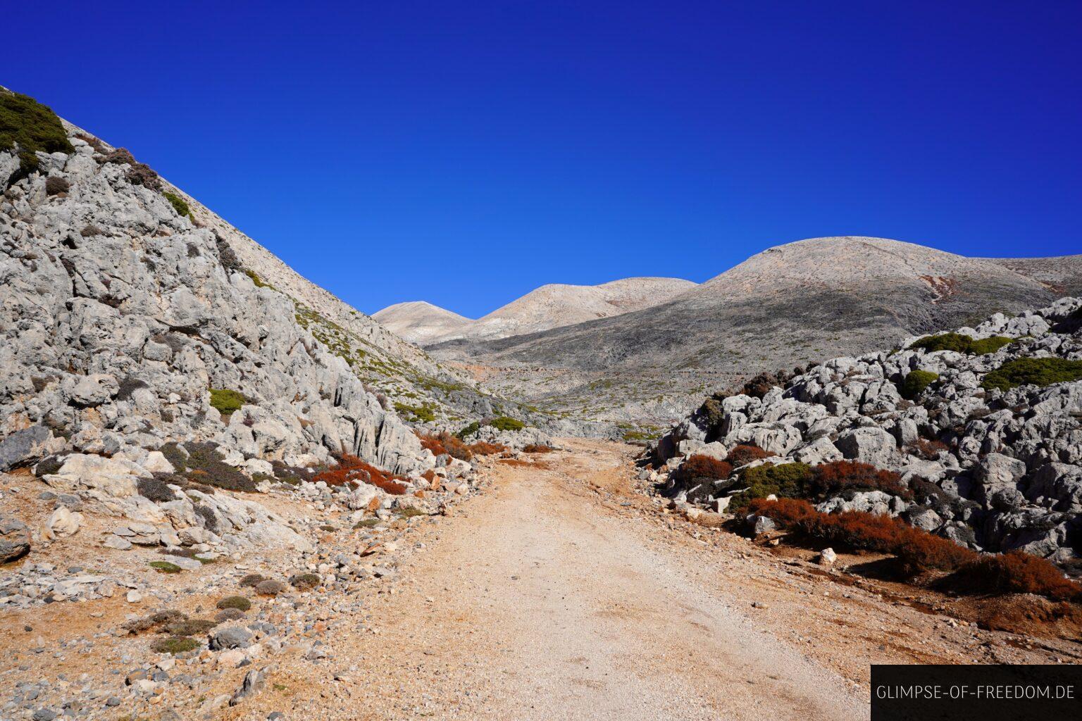 Pachnes: Wanderung auf Kretas zweithöchsten Berg [mit Karte]