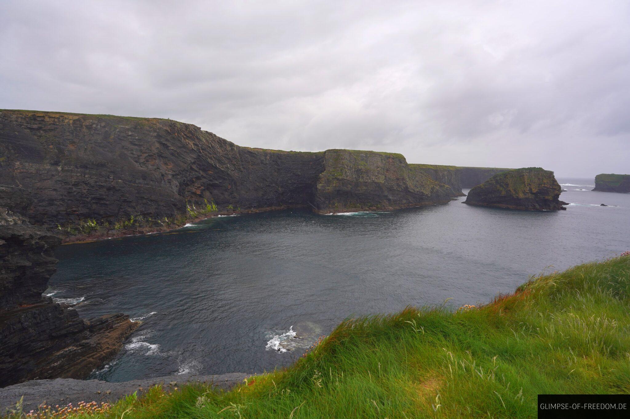 Kilkee Cliffs: Aussichtspunkt und Kilkee Cliff Walk [Irland]
