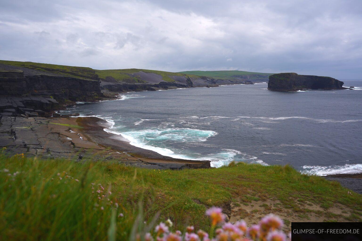 Kilkee Cliffs: Aussichtspunkt und Kilkee Cliff Walk [Irland]