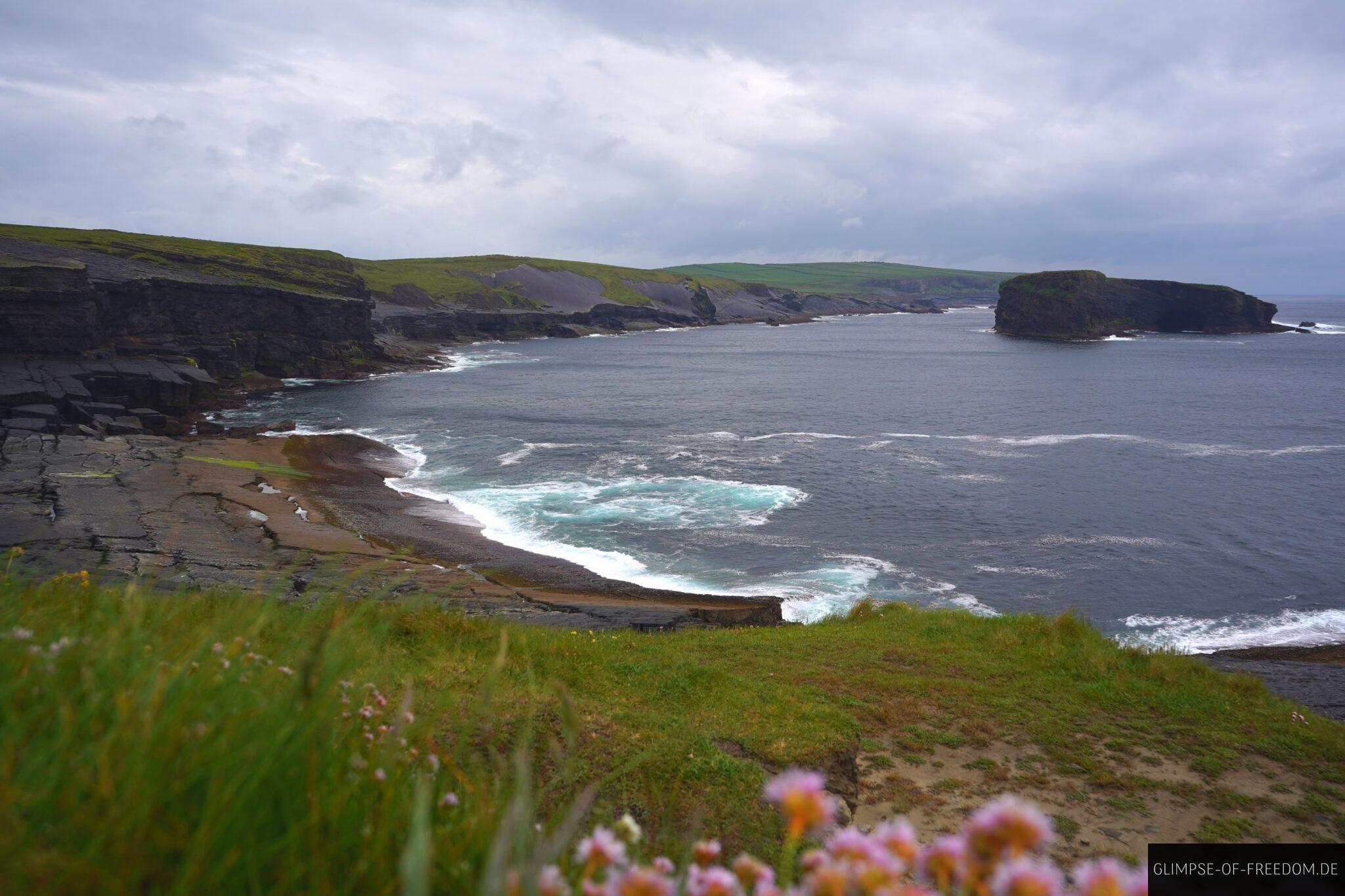 Kilkee Cliffs: Aussichtspunkt und Kilkee Cliff Walk [Irland]